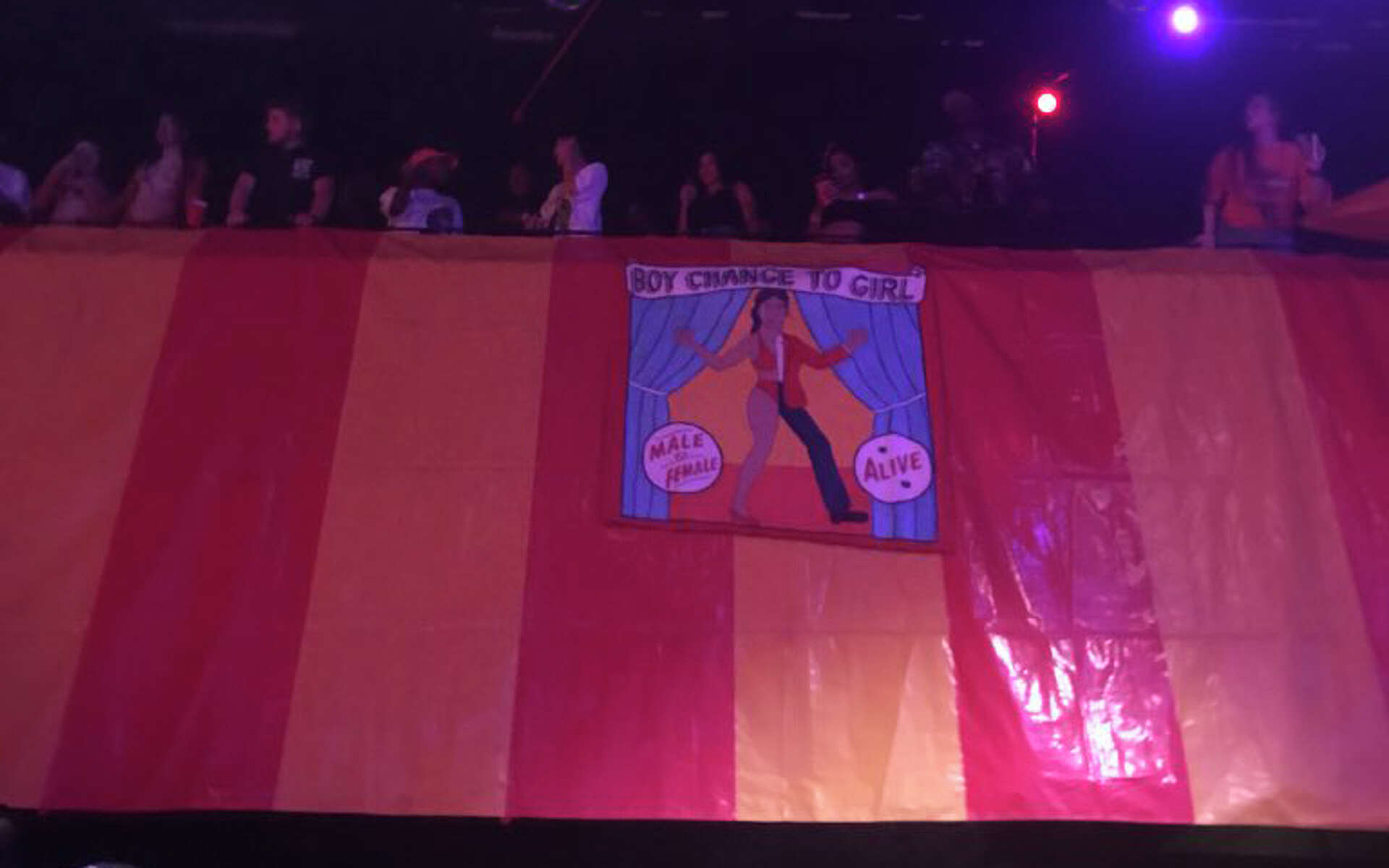 Video: Travis Scott surprises Houston fans with circus-themed ...