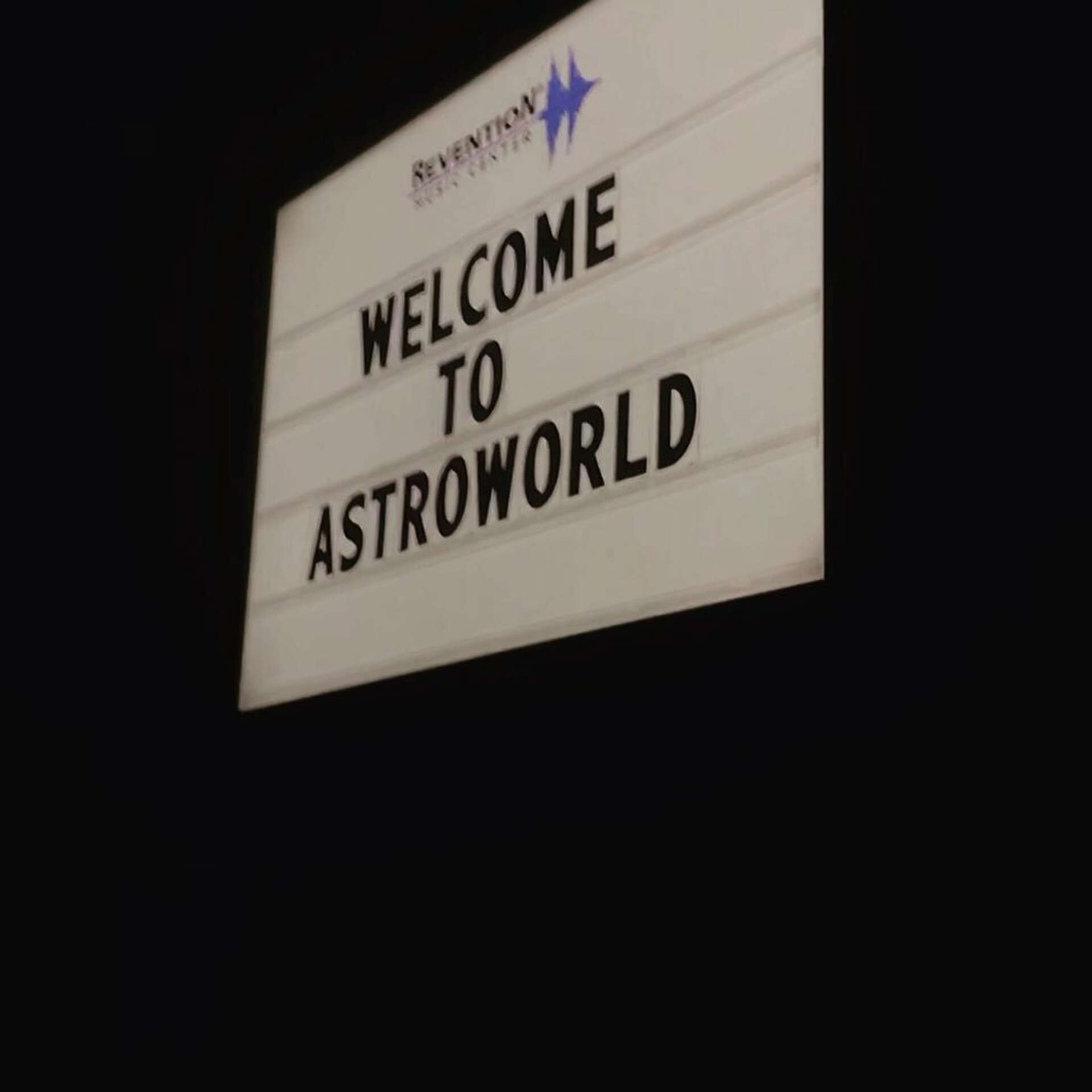 Video: Travis Scott surprises Houston fans with circus-themed ...