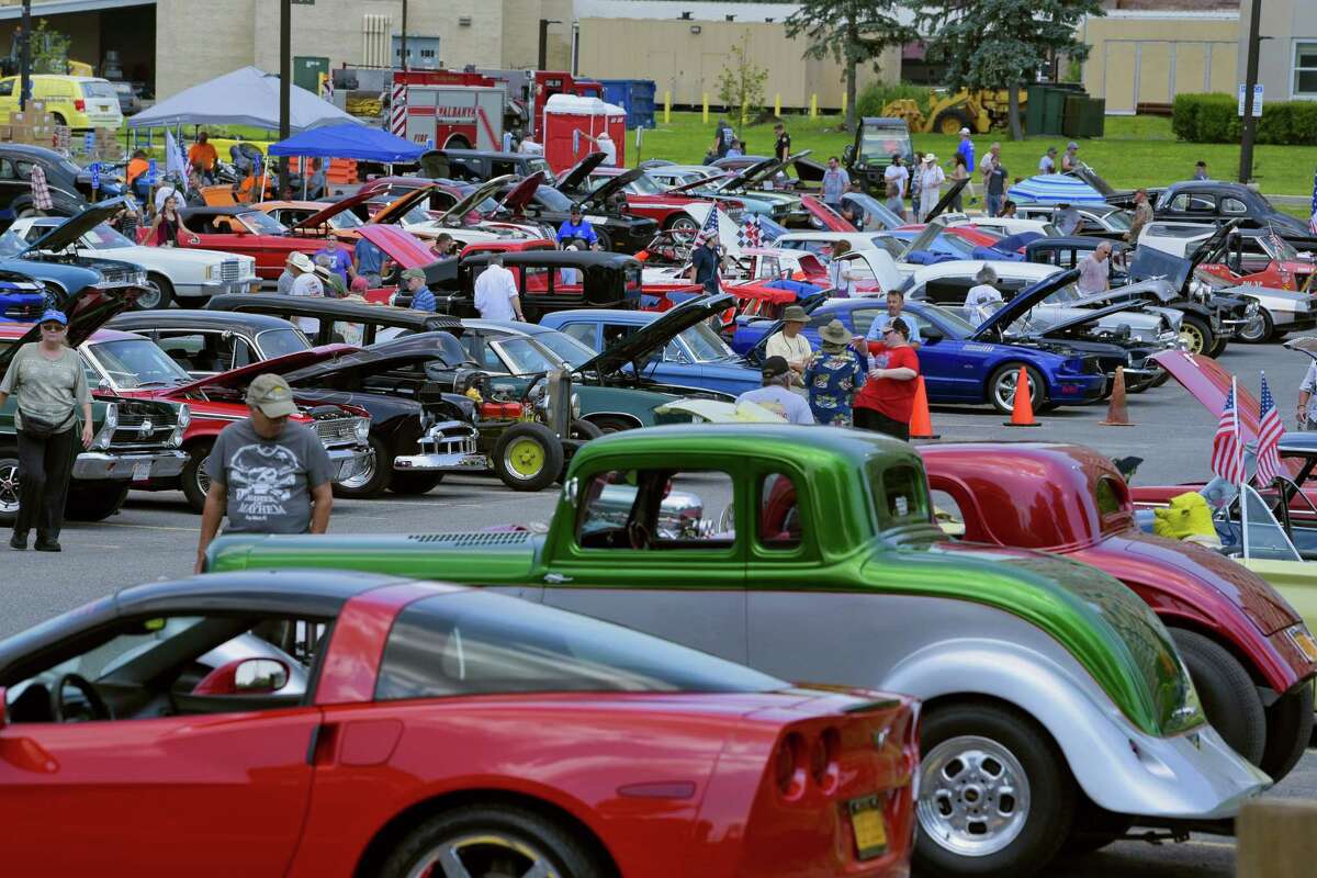 Photos: Honor Our Vets Car and Motorcycle Show