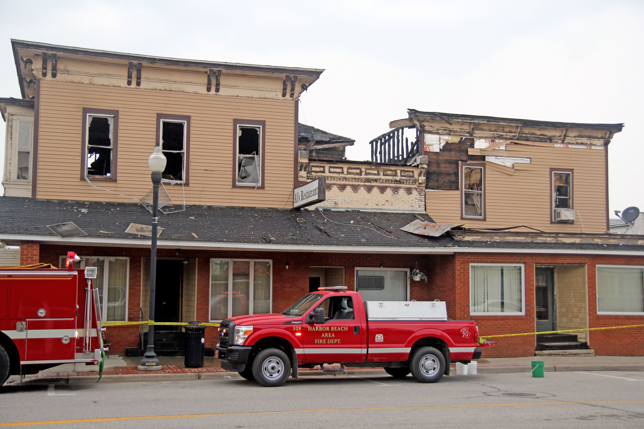 Fire destroys Al's Restaurant in Harbor Beach