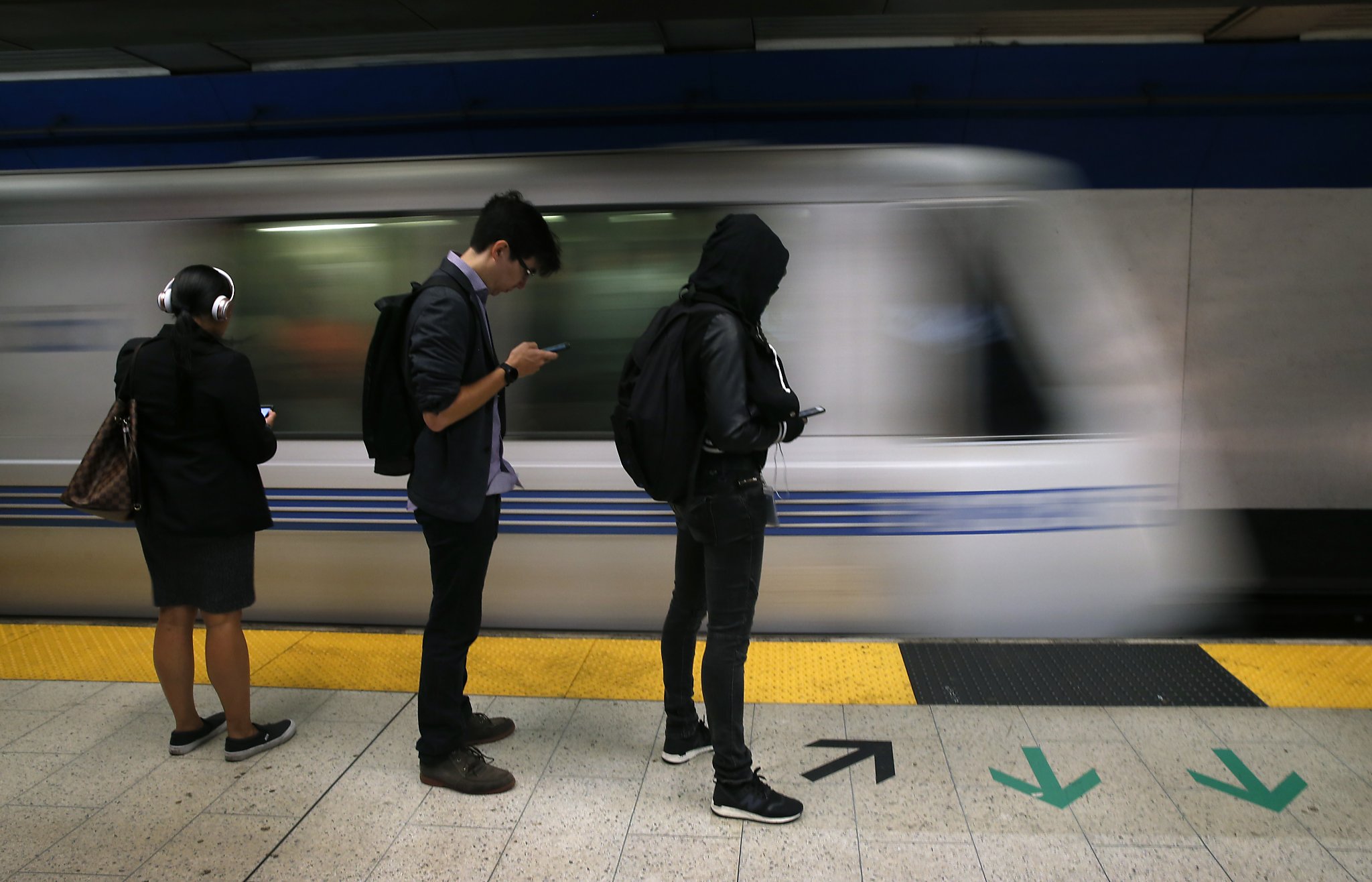Major BART delays in San Francisco caused by equipment issues