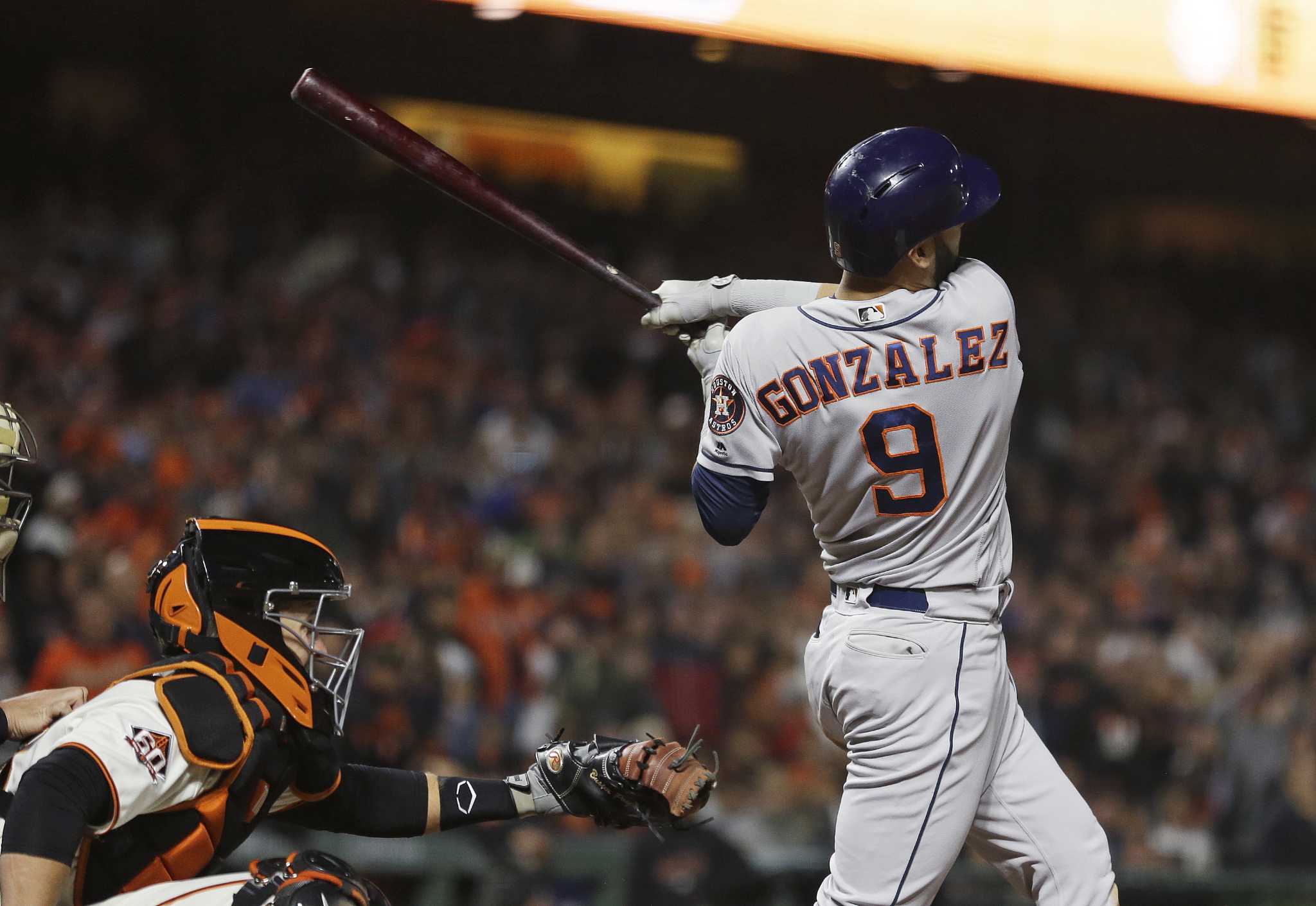 Marwin Gonzalez's home run lifts Astros to victory over Giants
