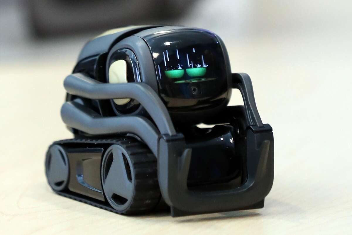 Move over, R2-D2: Friendly robot sidekick Vector to hit market this fall