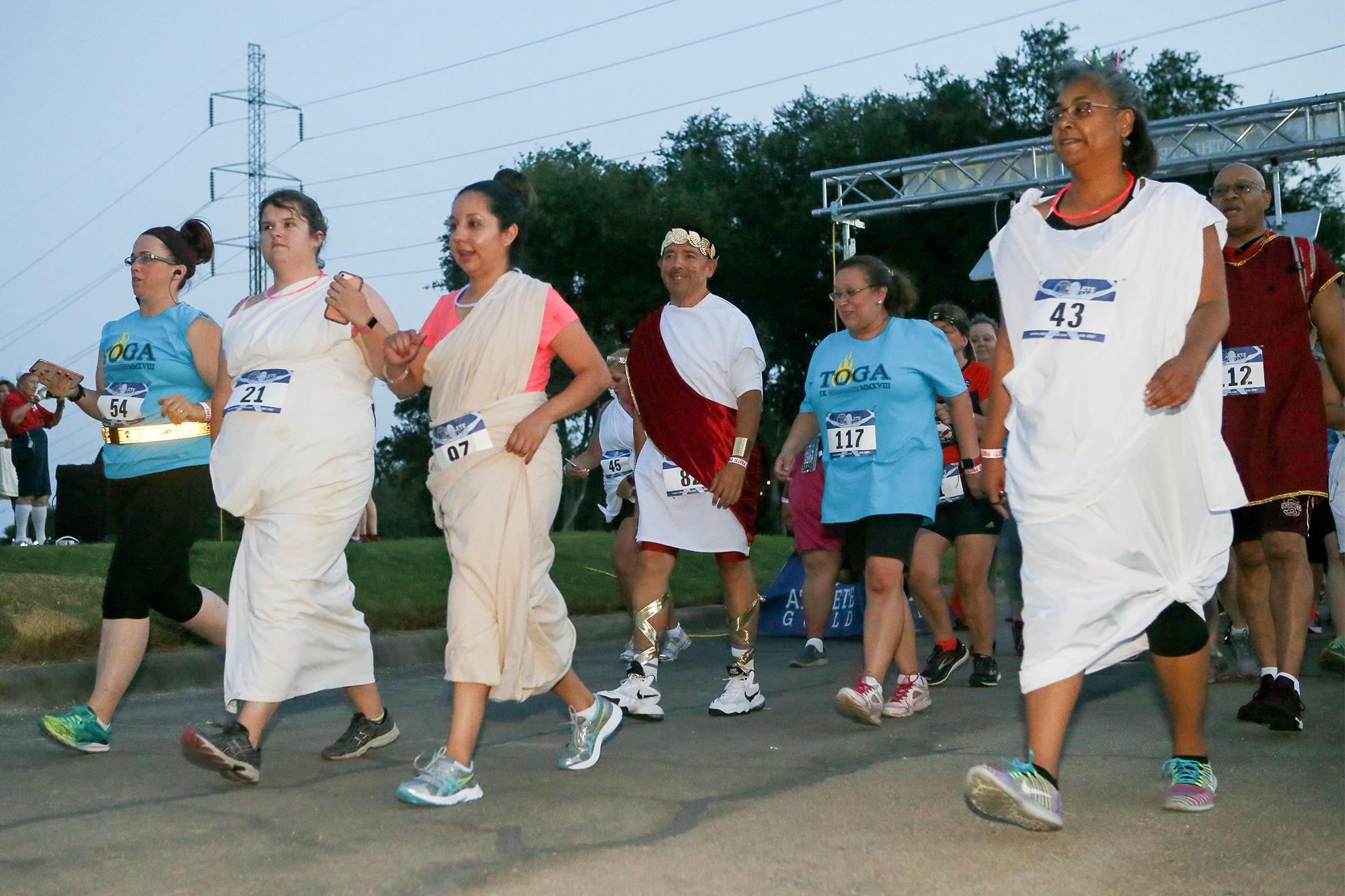 Toga Run draws participants for a good cause