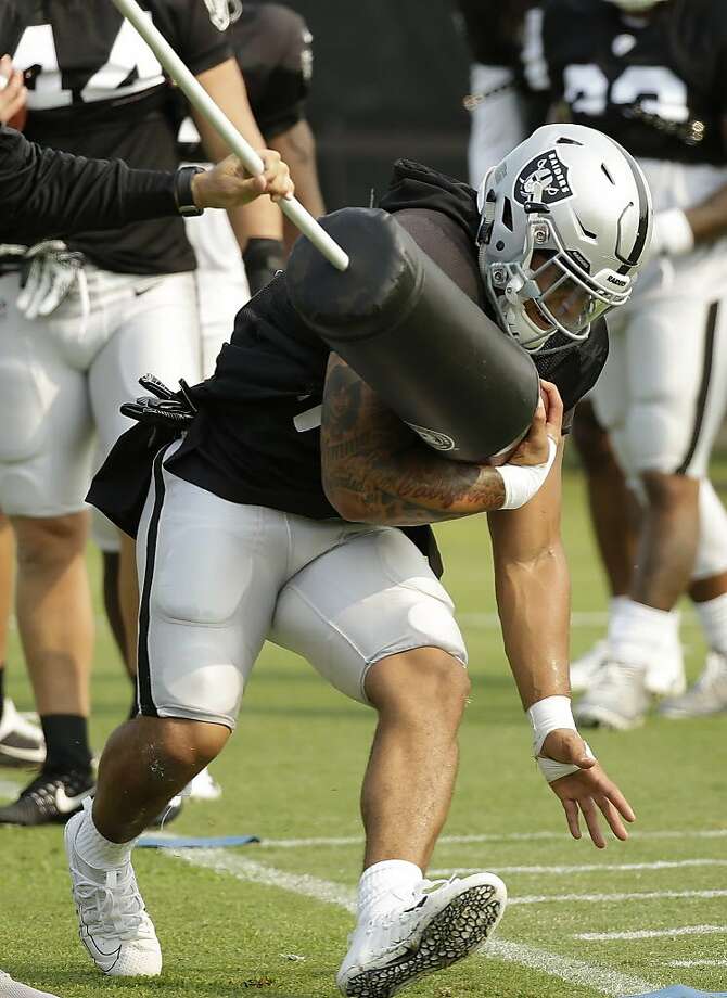 Practice report: FB Keith Smith sets tone in Raiders’ first session ...
