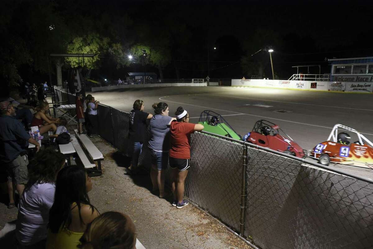 Lone Star Quarter Midget Association racing keeps kids on track.