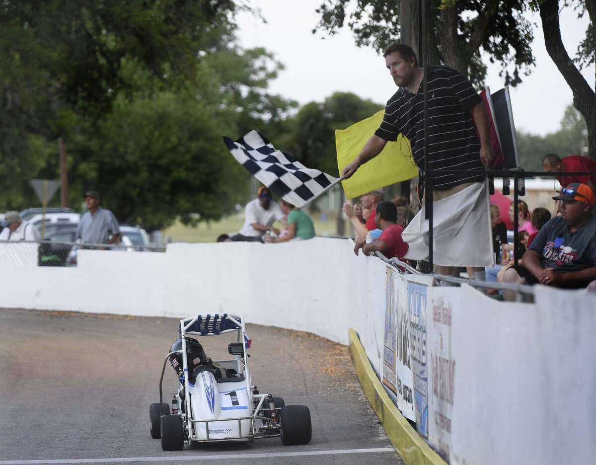 Lone Star Quarter Midget Association racing keeps kids on track.