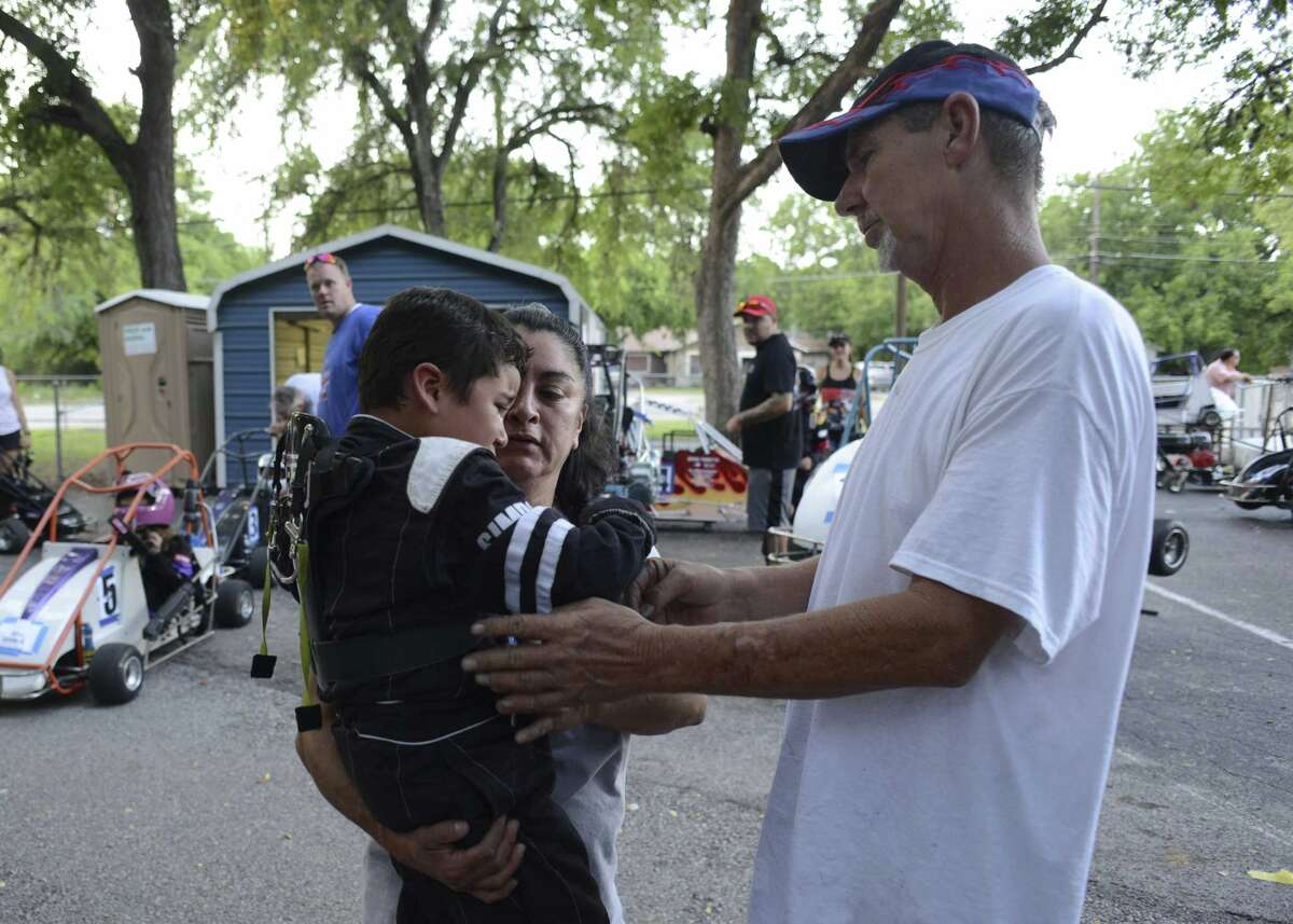 Lone Star Quarter Midget Association racing keeps kids on track.