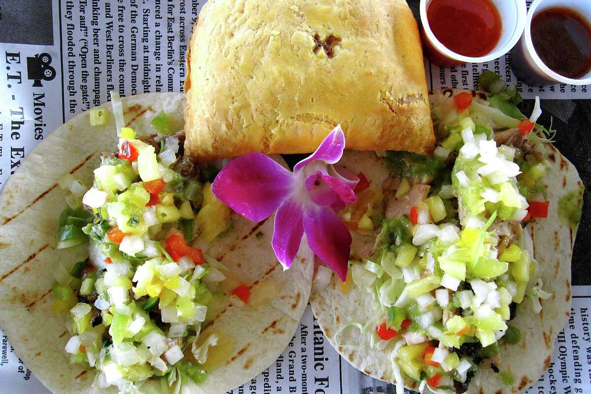 Review: Jamaican heat sets The Jerk Shack ablaze - ExpressNews.com