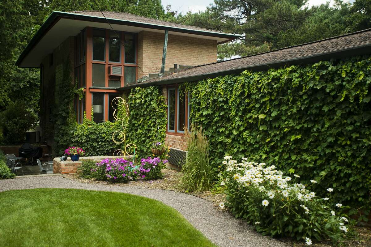 Look inside early Alden B. Dow-designed home