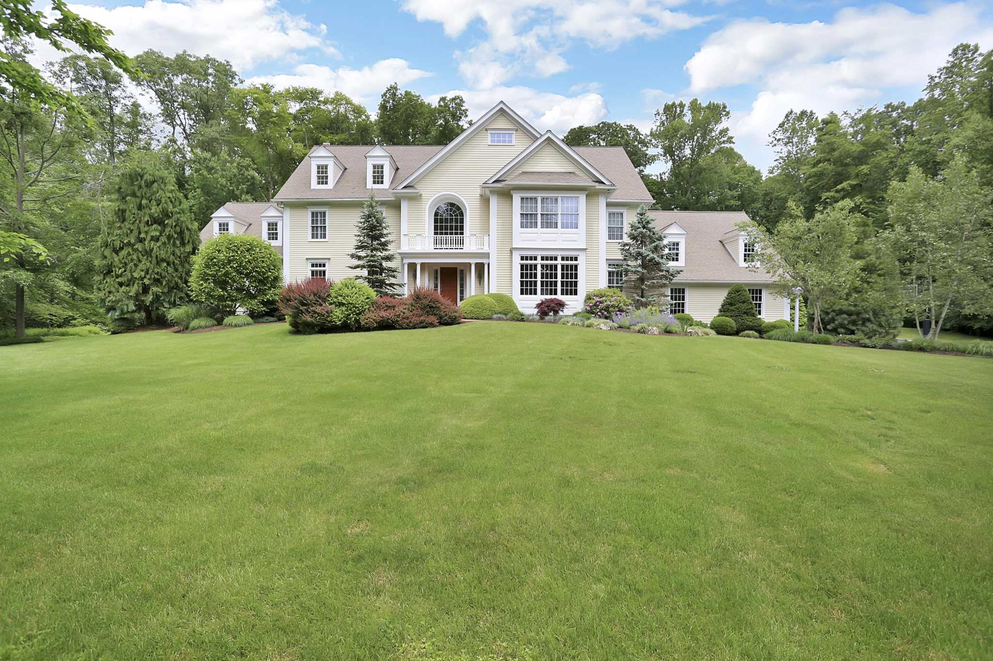 Resort-style living at The Ridge, a gated Fairfield community