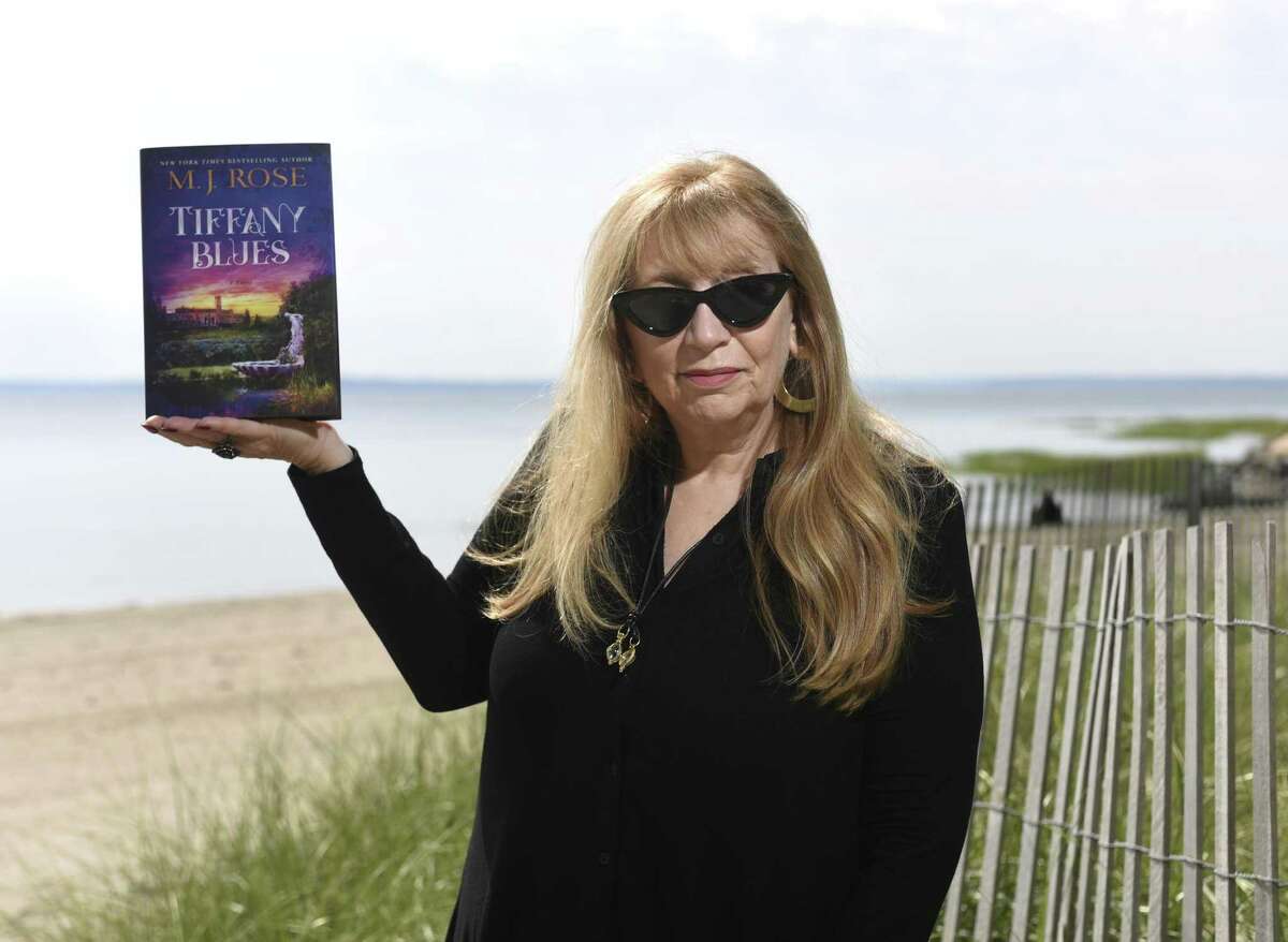 Greenwich author inspired by beauty, mystery of Tiffany