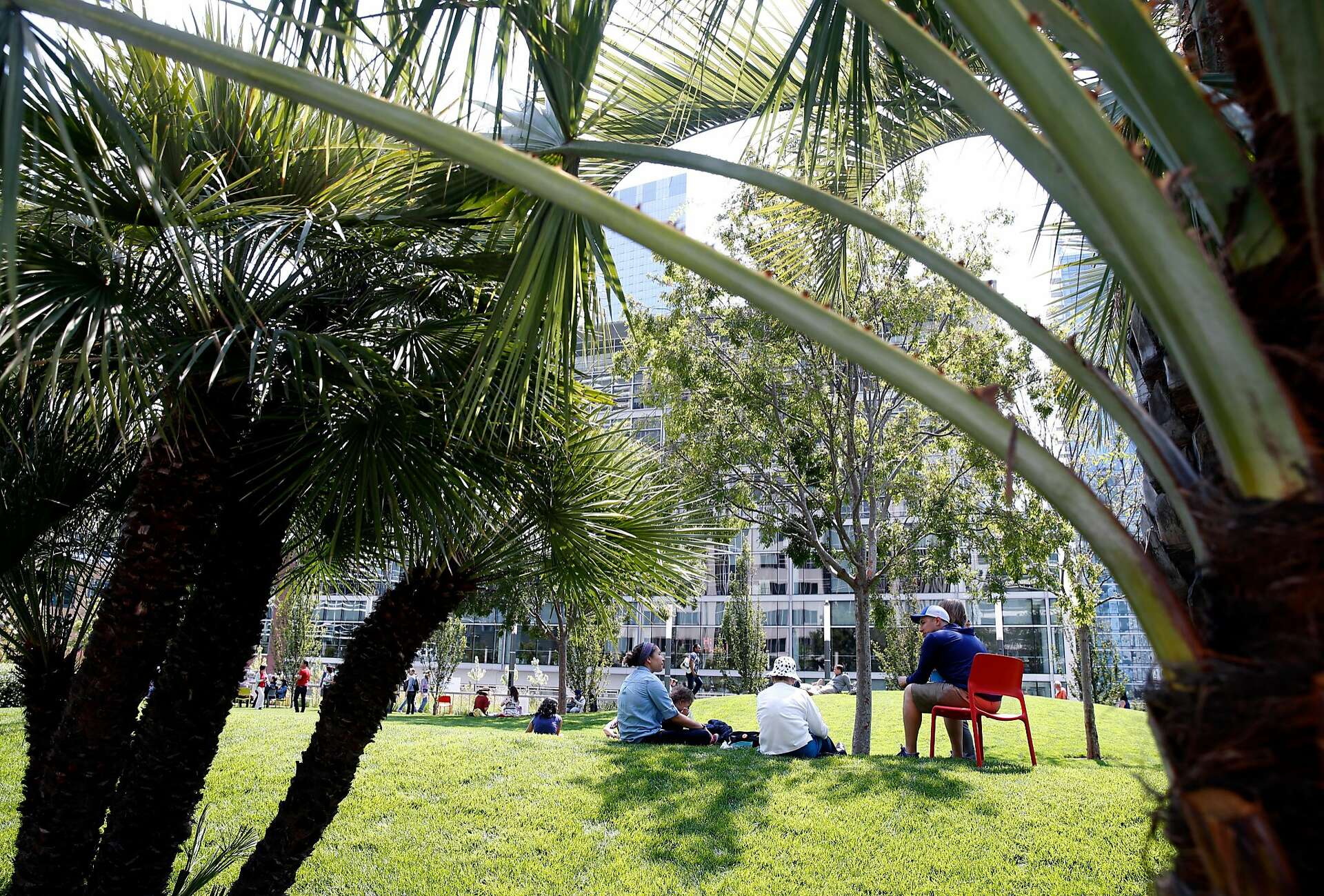 Even as SF transit center opens, officials figuring out how to pay bills