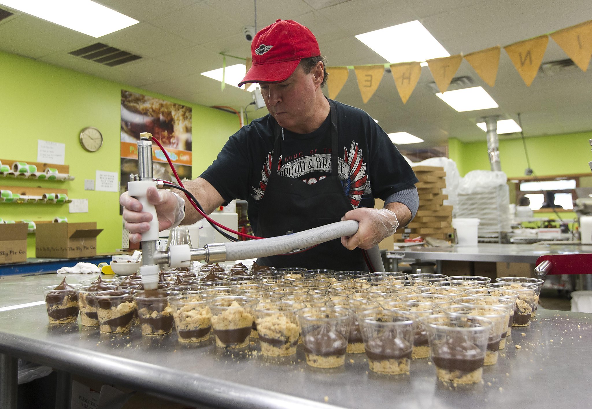 Montgomery County bakeries prep for Thanksgiving with pie orders