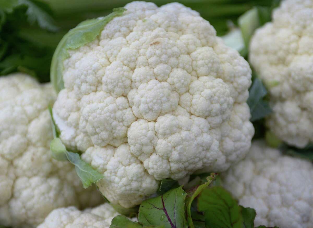 A soggy Saturday at the farmers market