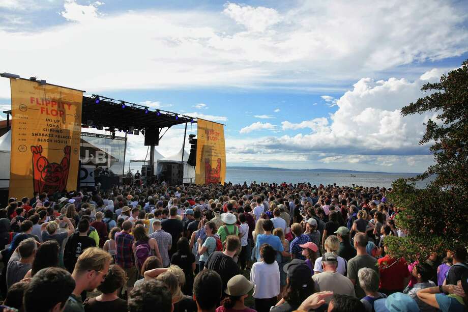 Sub Pop turns 30 with a beach party and thousands in attendance ...