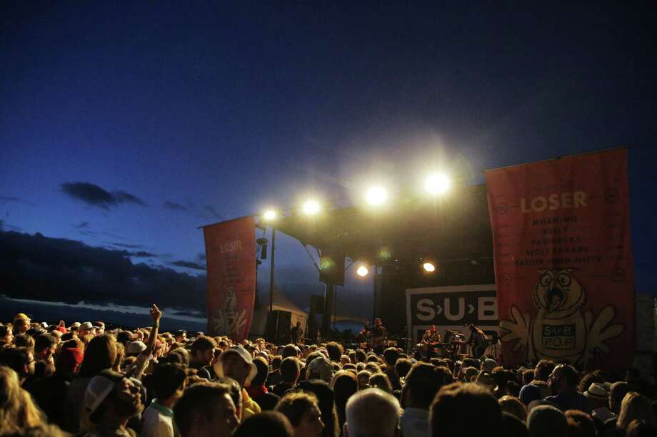 Sub Pop turns 30 with a beach party and thousands in attendance ...