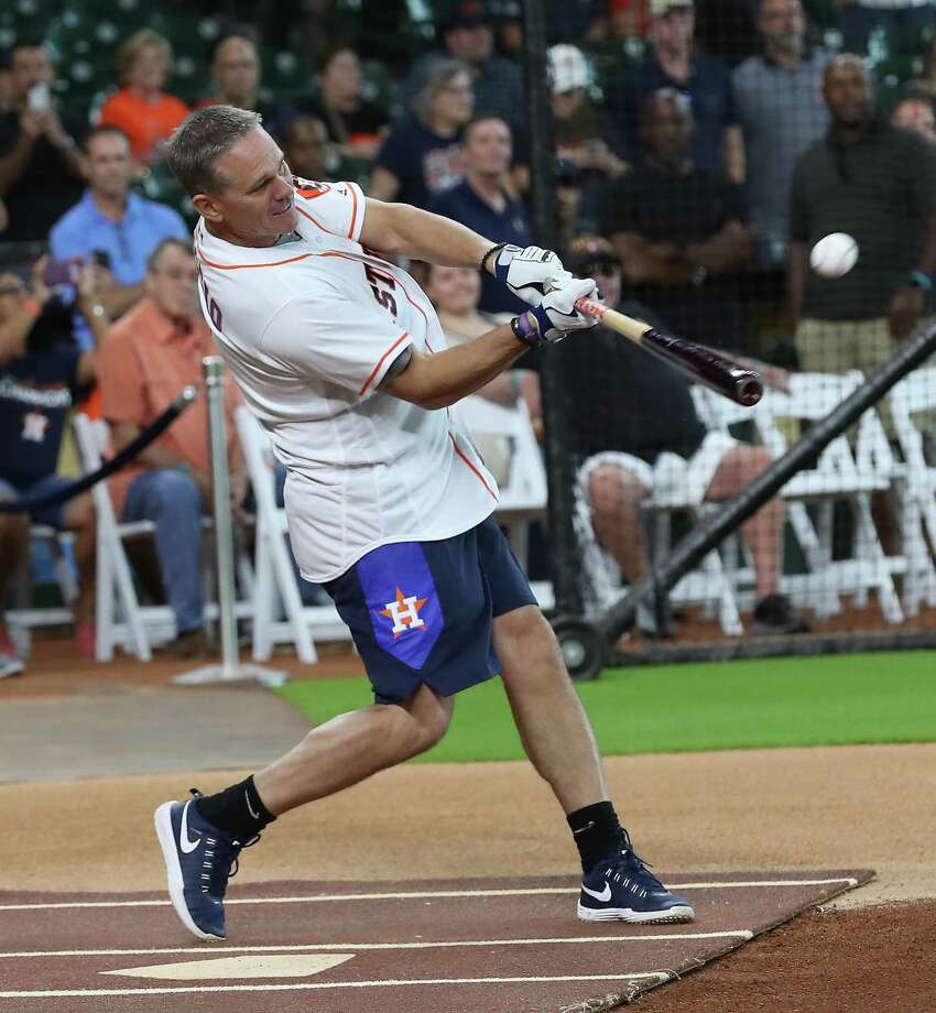 Former Astro Luke Scott defeats Hall of Famer Craig Biggio to win ...