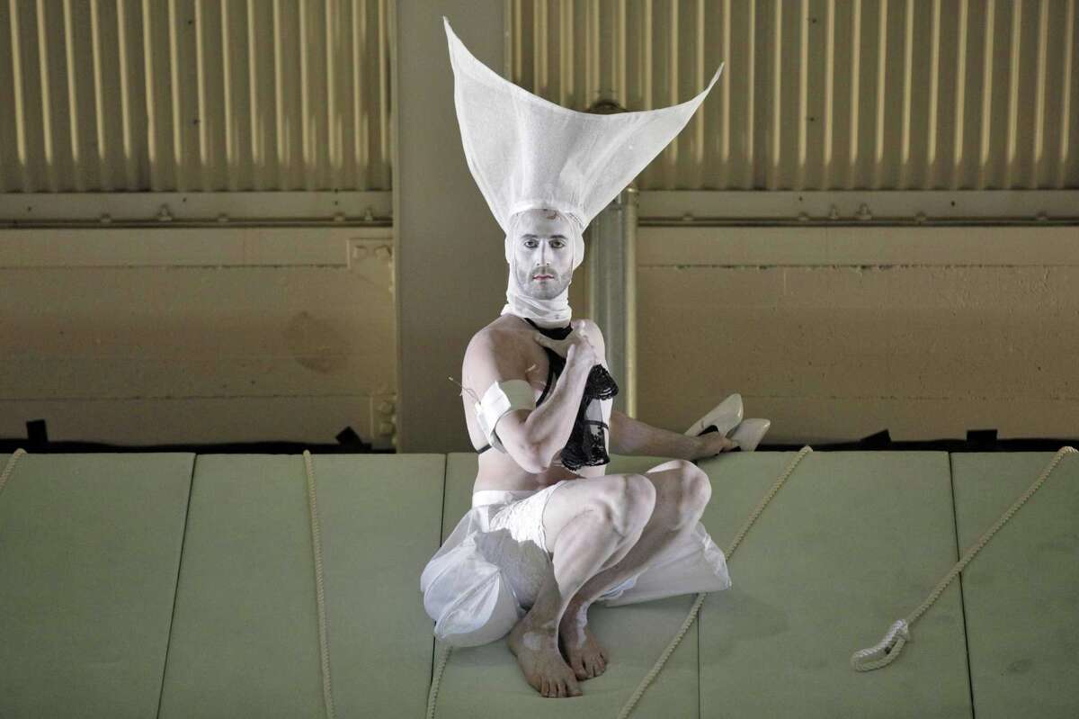 West Edge Opera’s ‘Quartett’ puts a pitiless bravura spin on ‘Dangerous ...