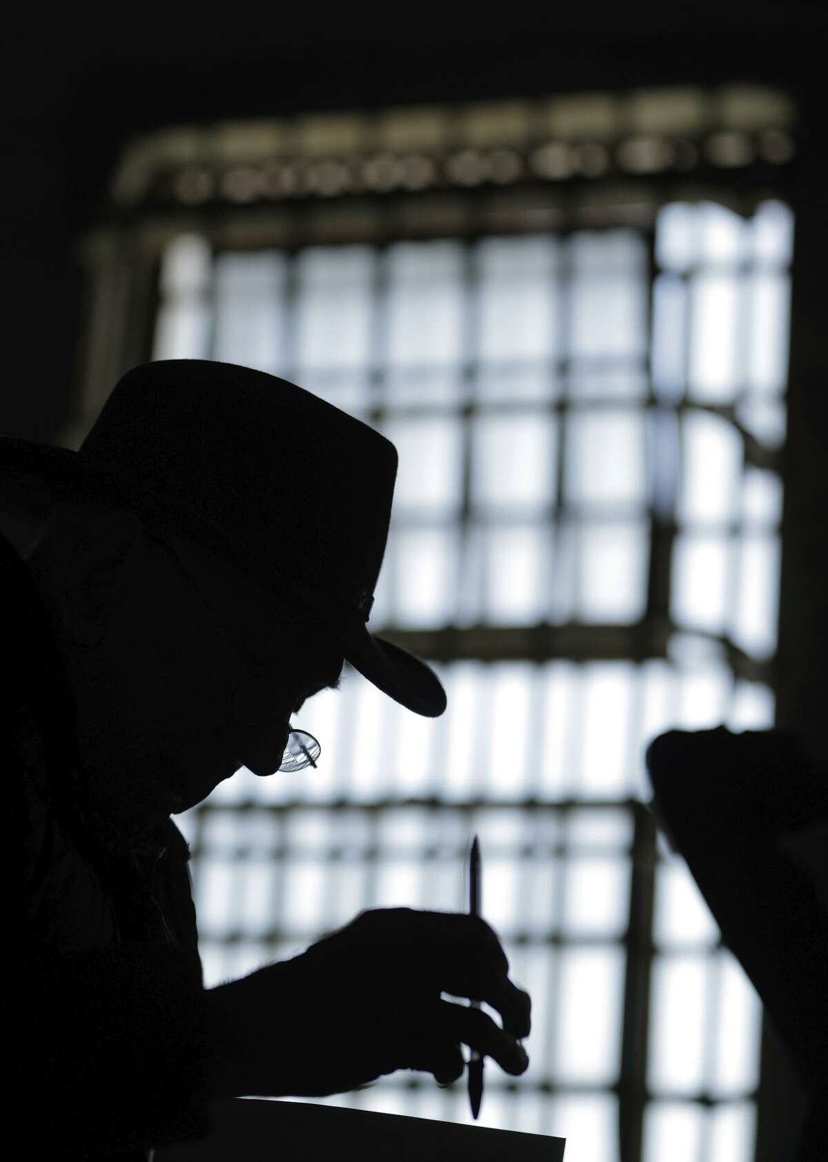 Alcatraz tradition ends for former prisoners, guards and their families