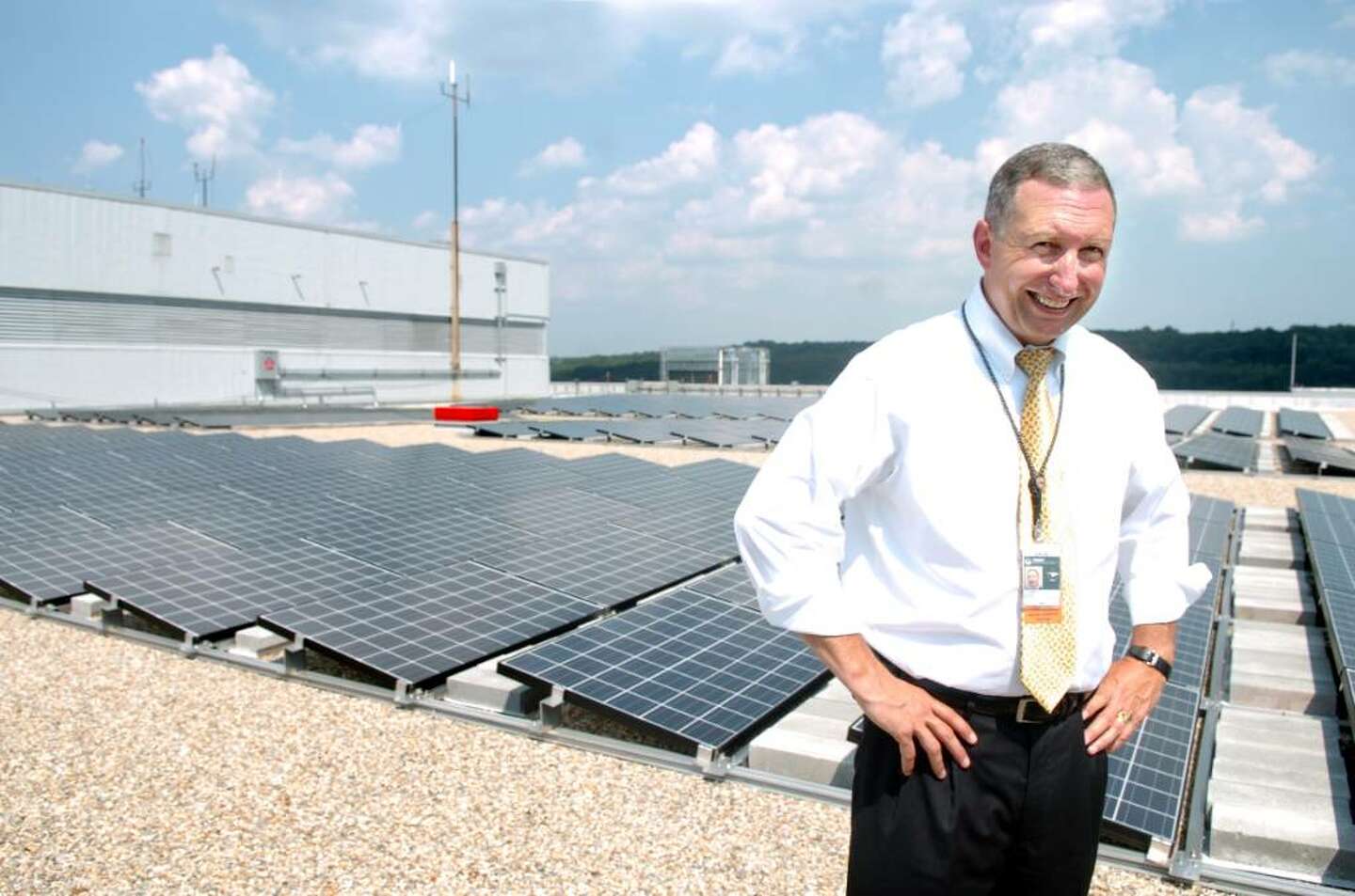 Sikorsky plant now partially powered by sun
