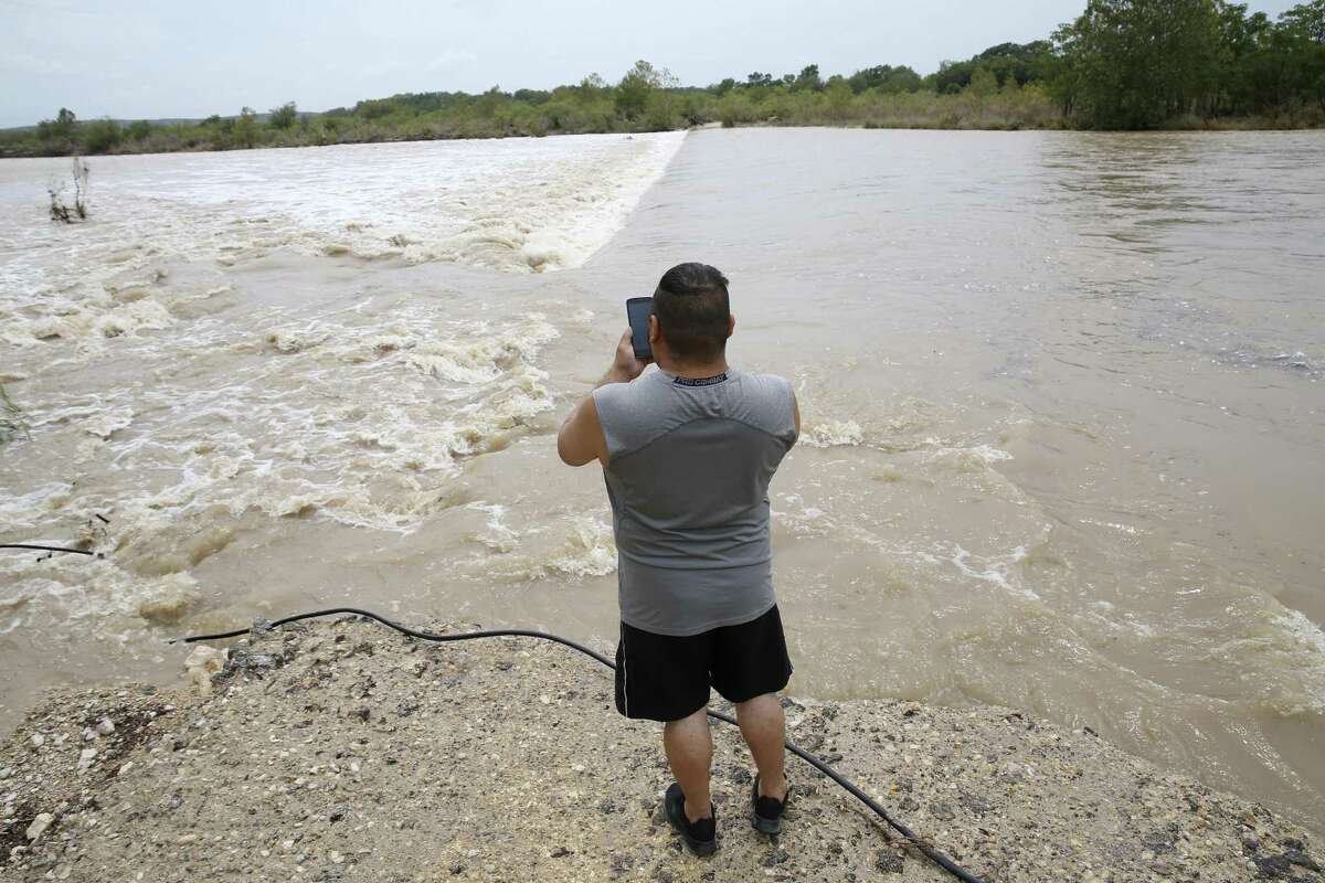 Flash flood catches Uvalde campers off guard; 27 rescued