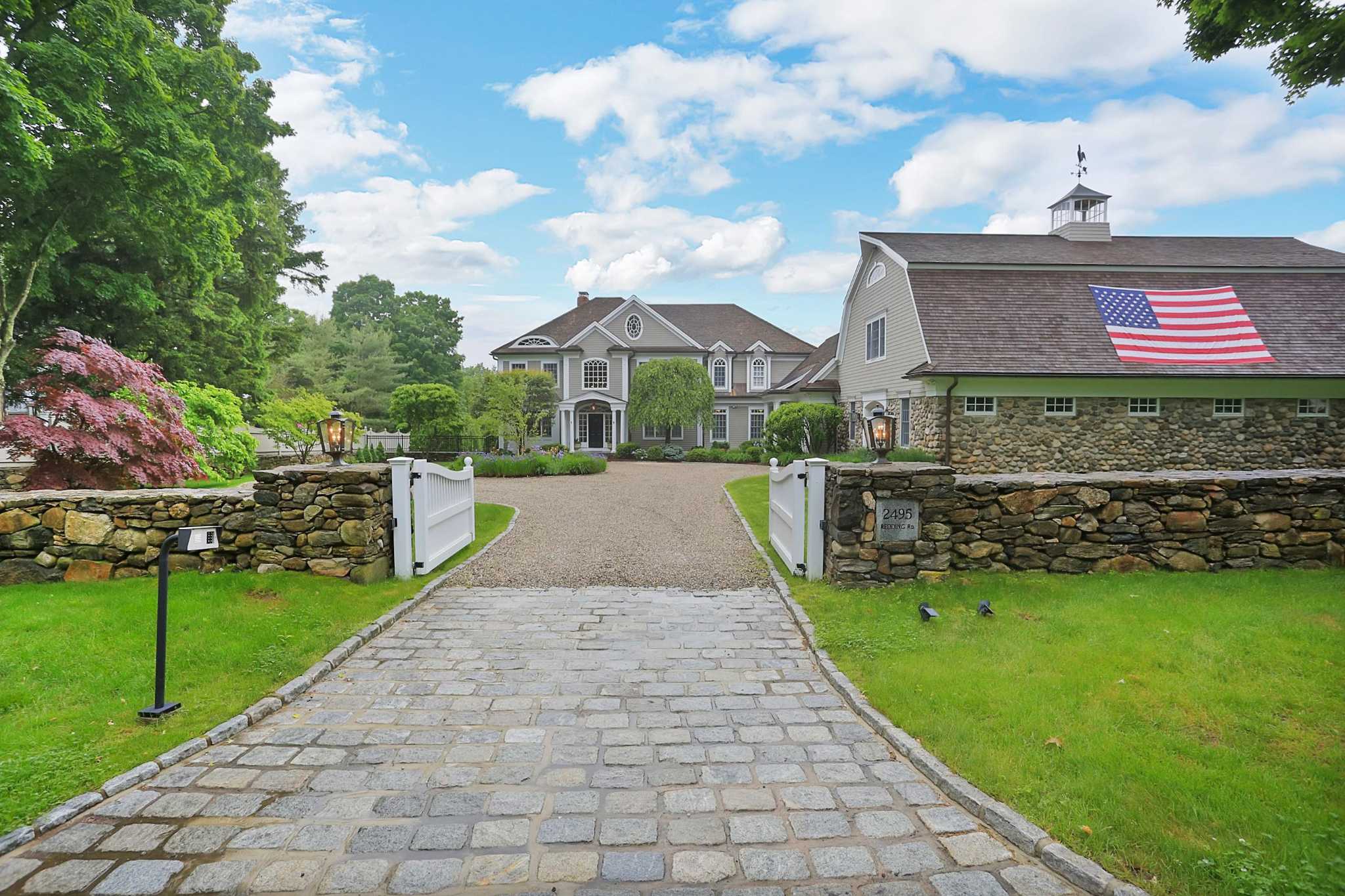 On the Market / Writing haunts of Robert Penn Warren listed in Fairfield