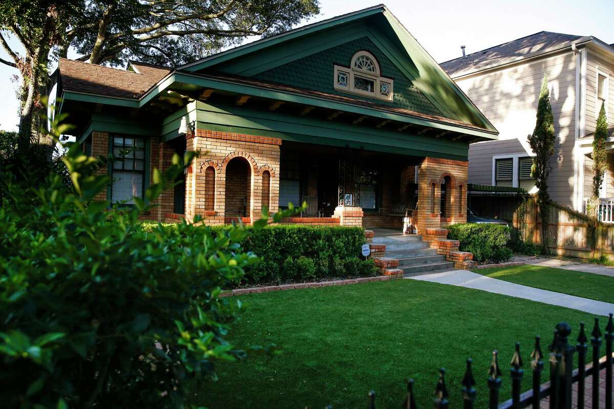 Homeowners with synthetic turf don’t miss watering and mowing