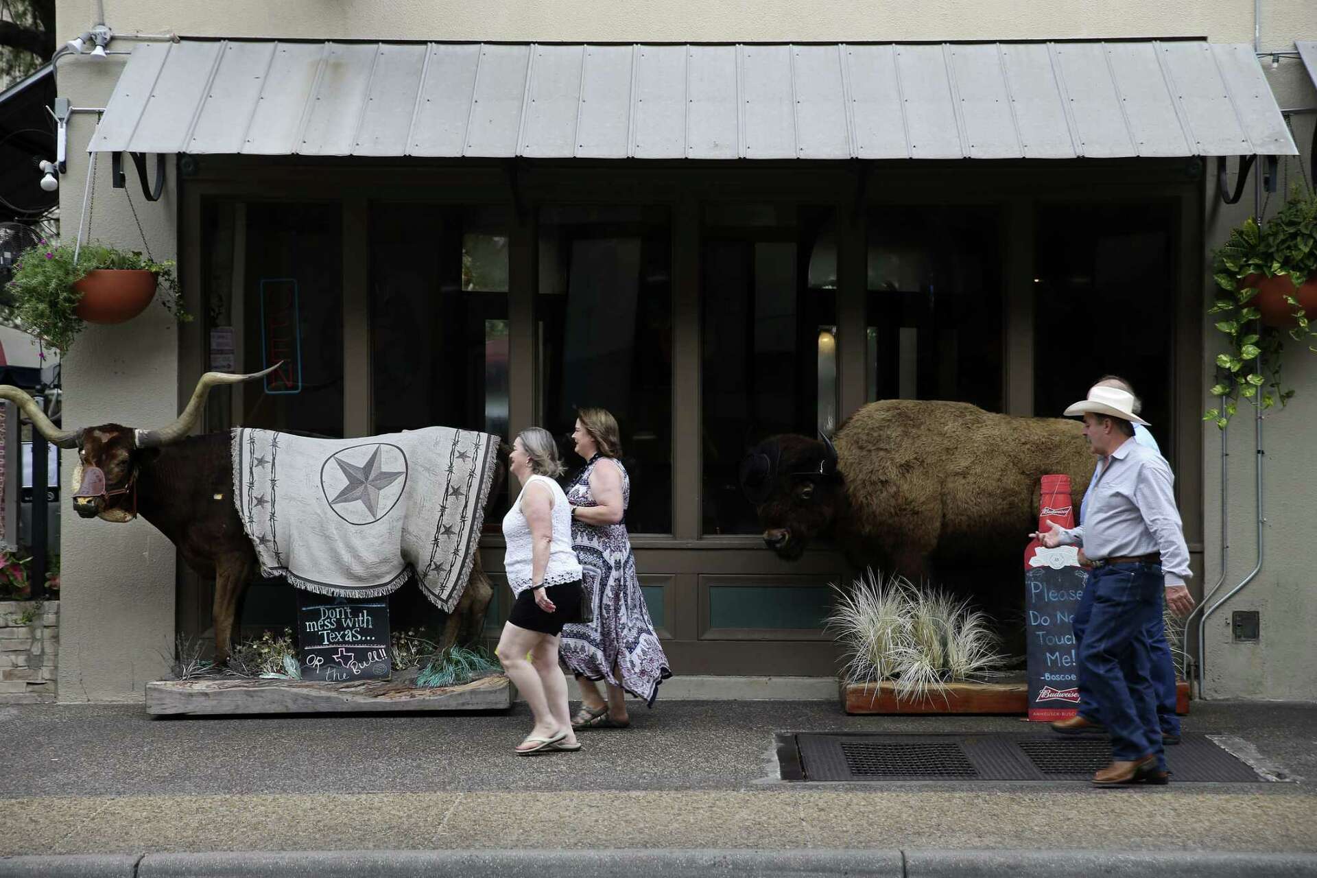 Alamo plan could help or hurt Losoya Street