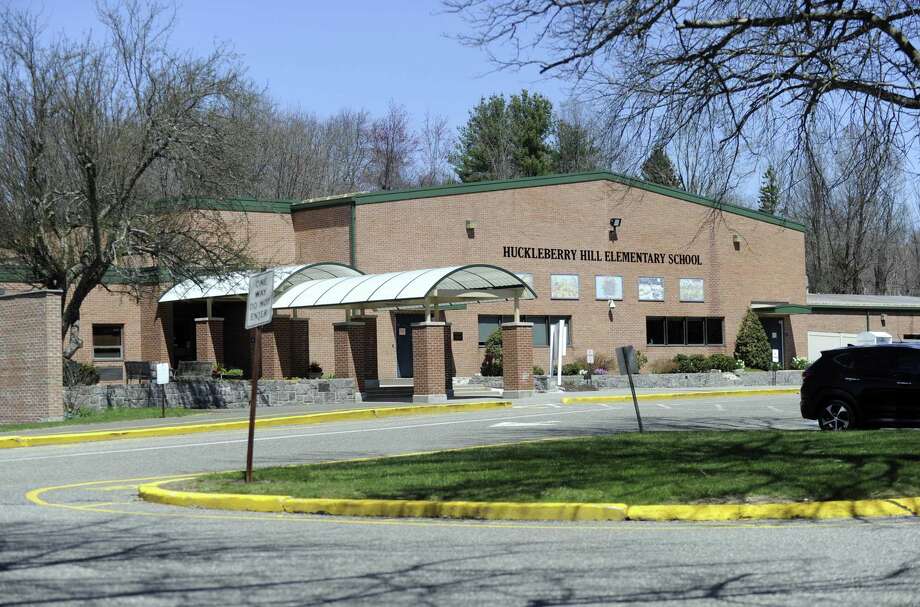 Proposal on new Huckleberry school to be discussed in Brookfield ...