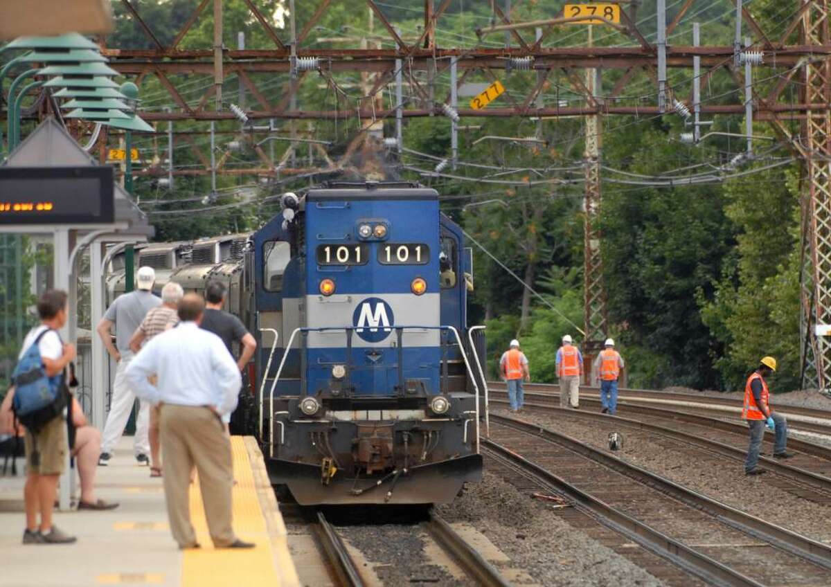 Downed wires stalled Metro-North train service for hours