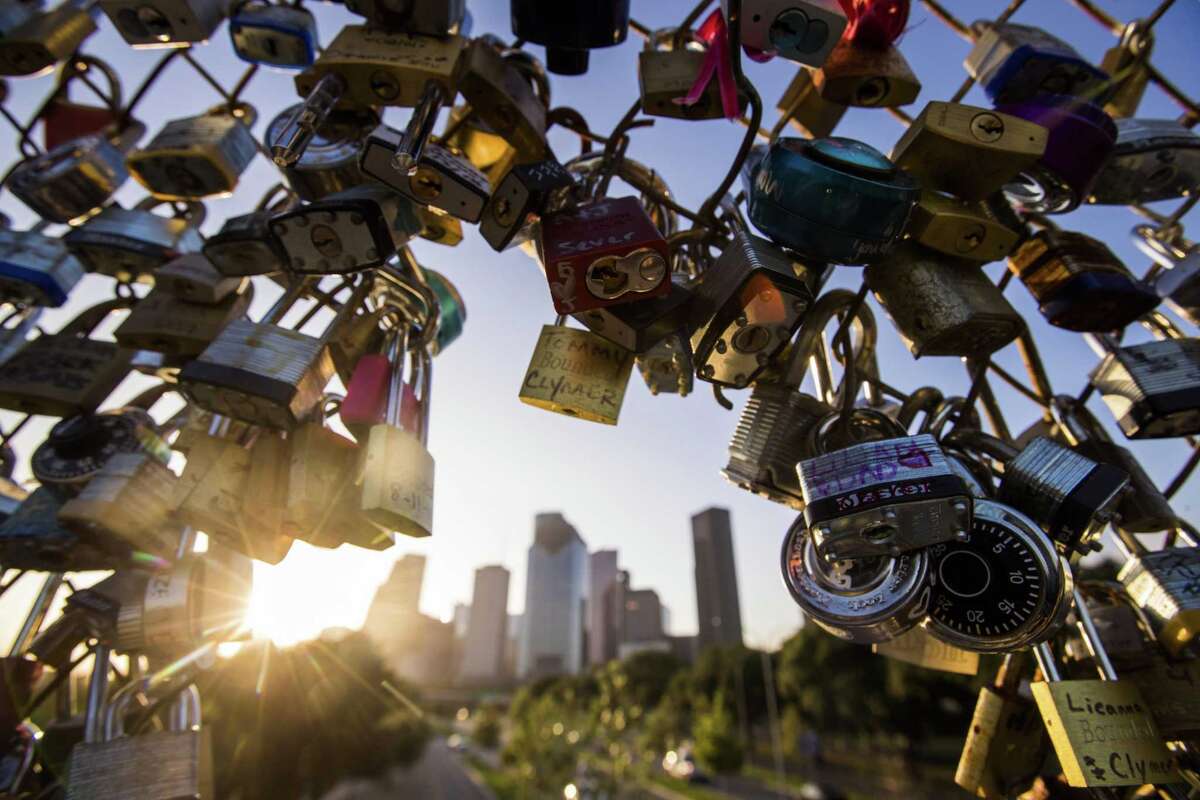 Love locks were a nuisance in Paris, but in Houston they’re a sweet touch