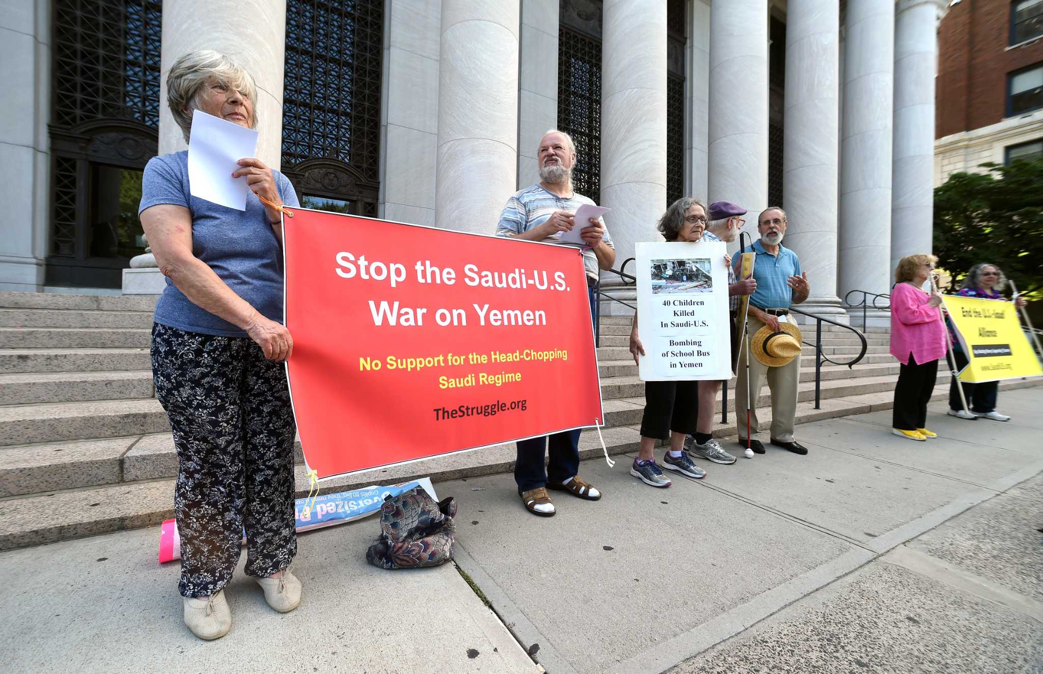 New Haven group protests 40 children killed in Saudi bombing of Yemeni bus