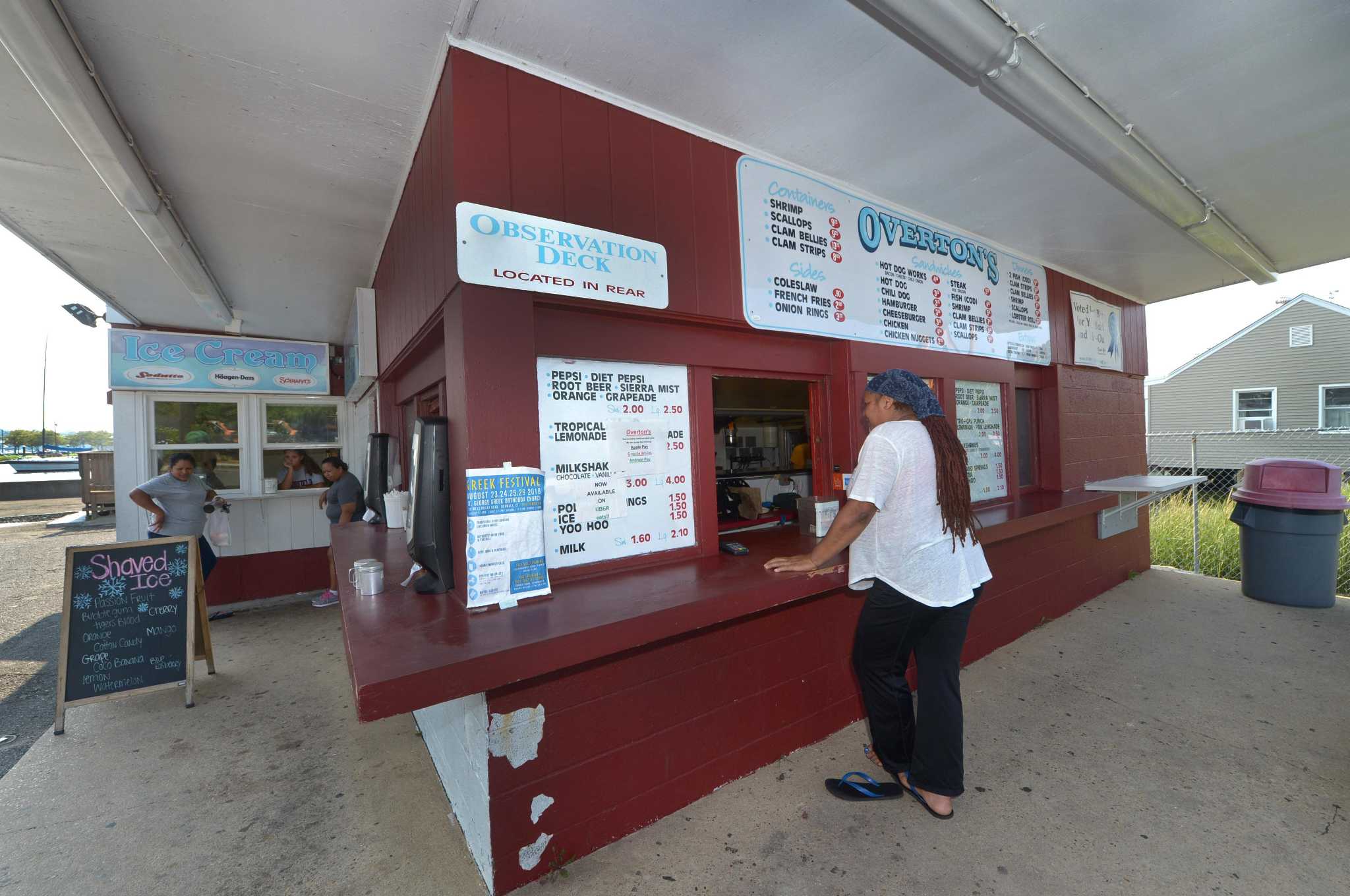 Neil Overton, past owner of East Norwalk seafood stand, dies at 77.