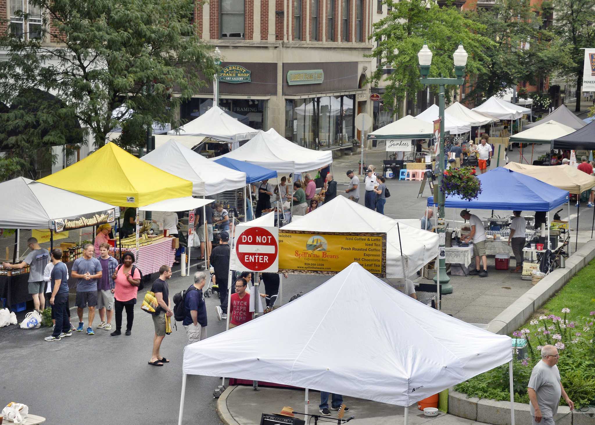 "It's a Wonderful Life" facts you don't know