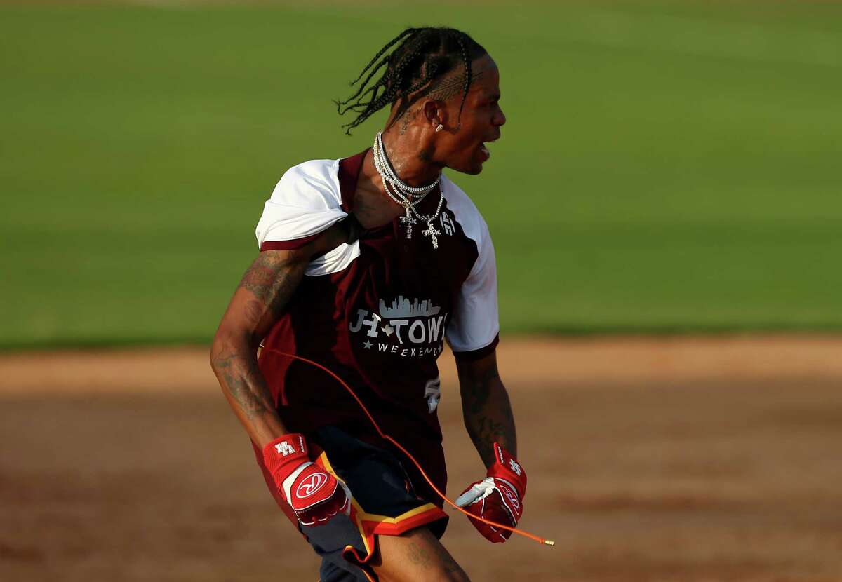 Video: Travis Scott surprises Houston fans with circus-themed ...