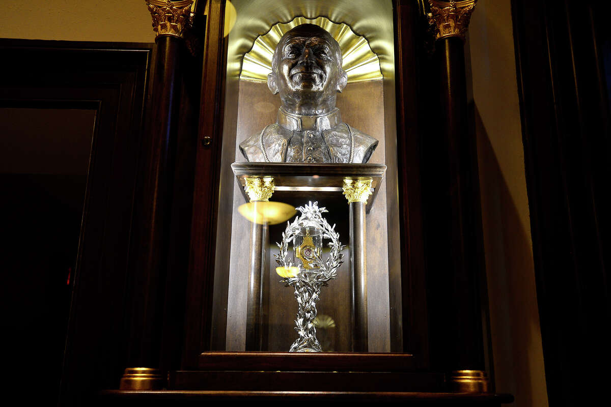 Photos: Basilica enshrines papal relics Photos: Basilica enshrines papal relics