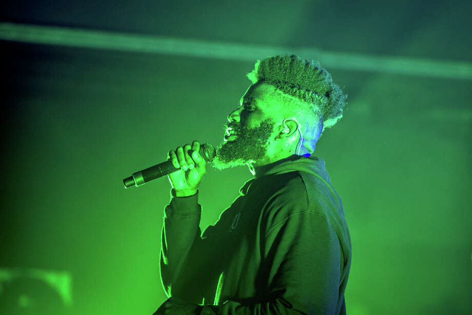 Tobe Nwigwe 'makes purpose popular' with sold-out debut - Houston Chronicle