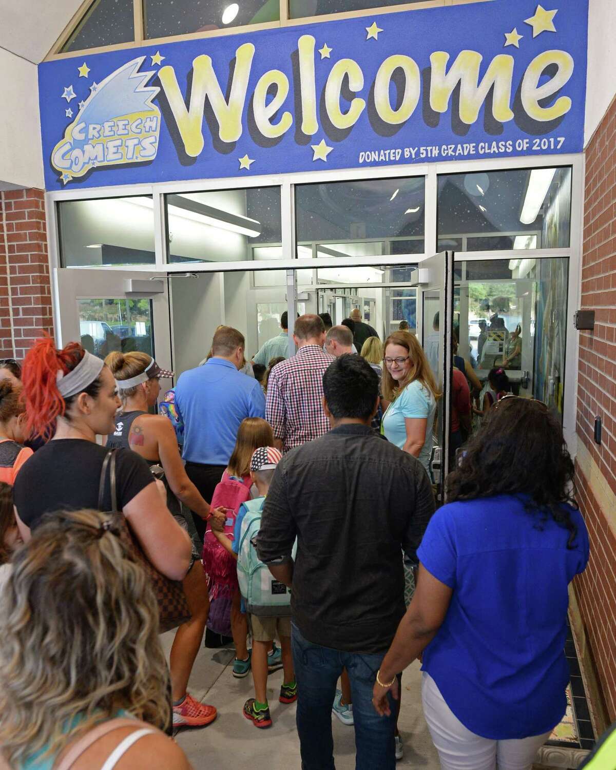 A year after Harvey, students return to Creech Elementary in Katy