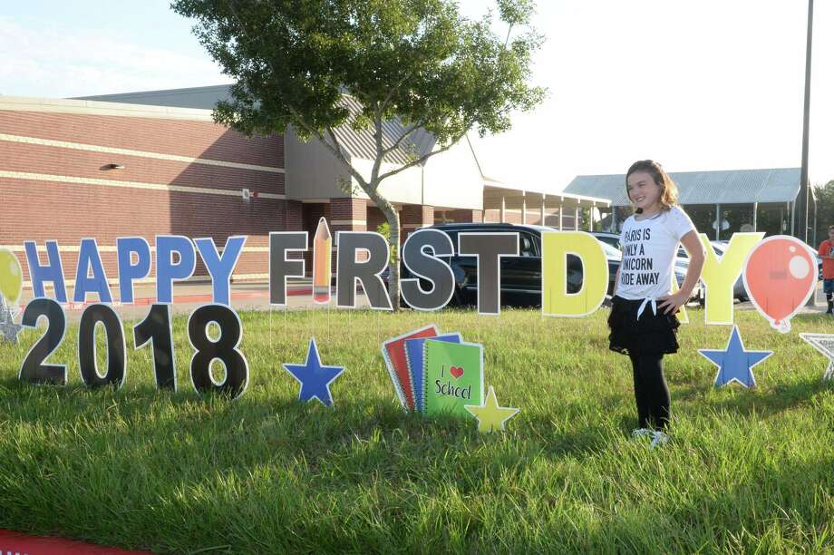 A year after Harvey, students return to Creech Elementary in Katy ...