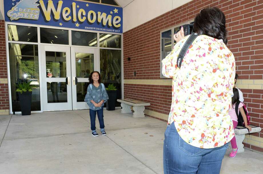 A year after Harvey, students return to Creech Elementary in Katy ...