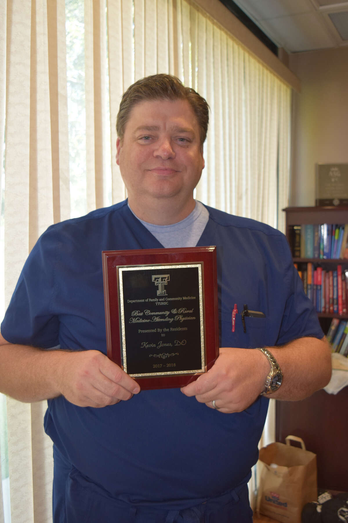 2 Covenant Health Plainview physicians receive awards 2 Covenant Health Plainview physicians receive awards