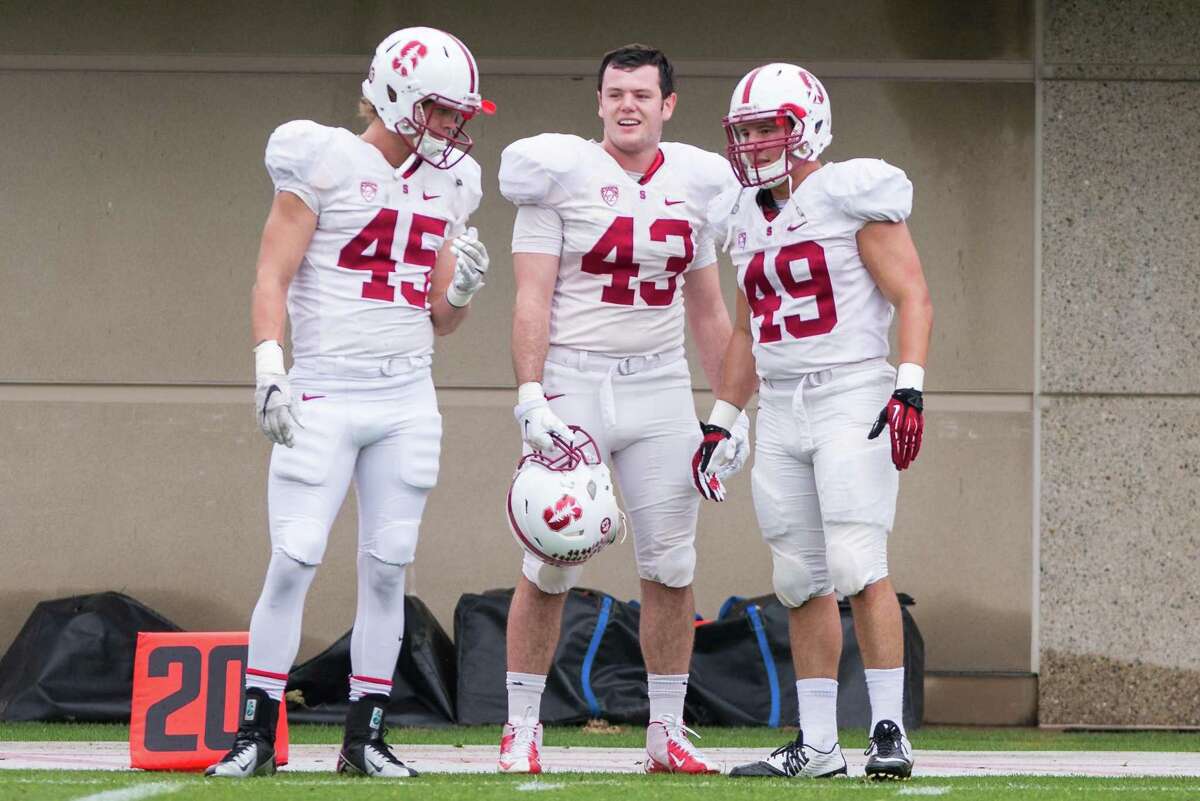 Stanford linebacker Beecher is back after battling cancer