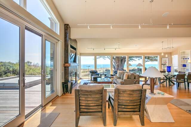 Walk-through: Contemporary elegance in Sea Ranch
