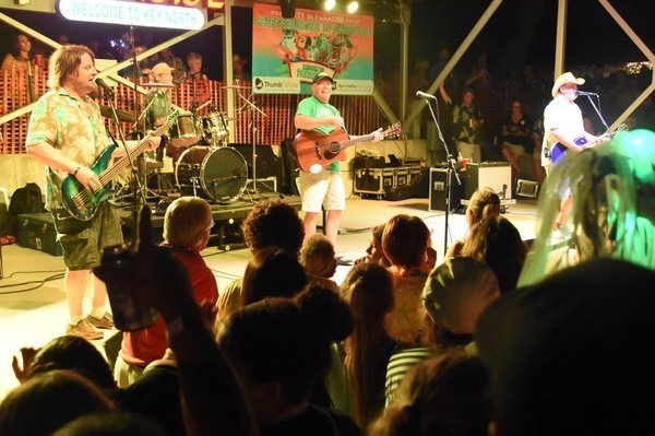 20th Cheeseburger festival ends on joyous, respectful note