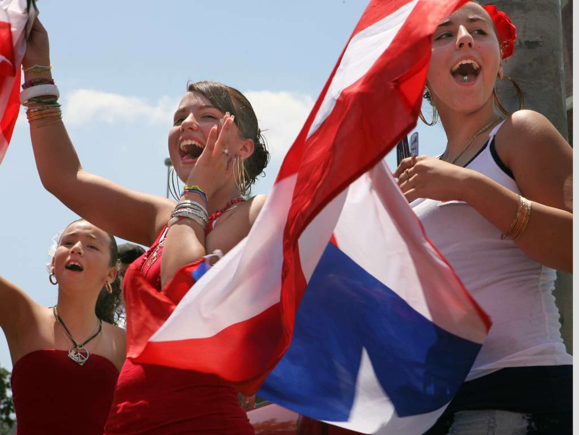 Parade demonstrates Puerto Rican heritage, pride