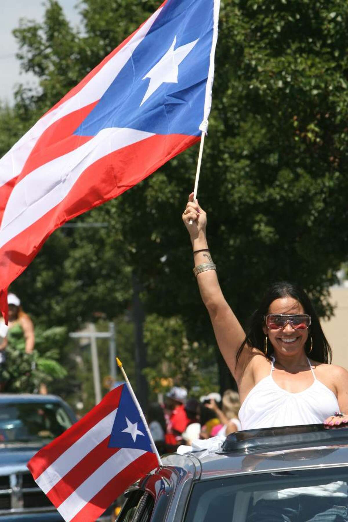 Parade demonstrates Puerto Rican heritage, pride