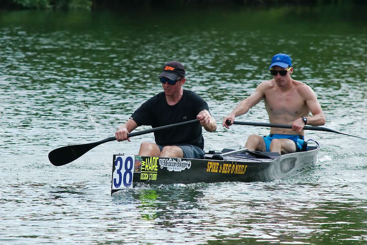 Paddlers make a splash on Clear Creek