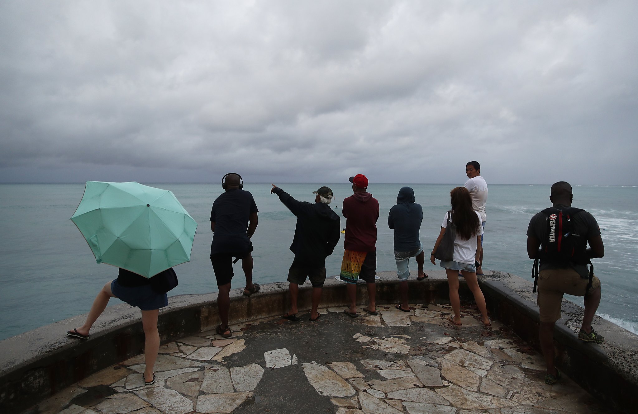 Flash flood warning issued for Hawaii during freak rain spell