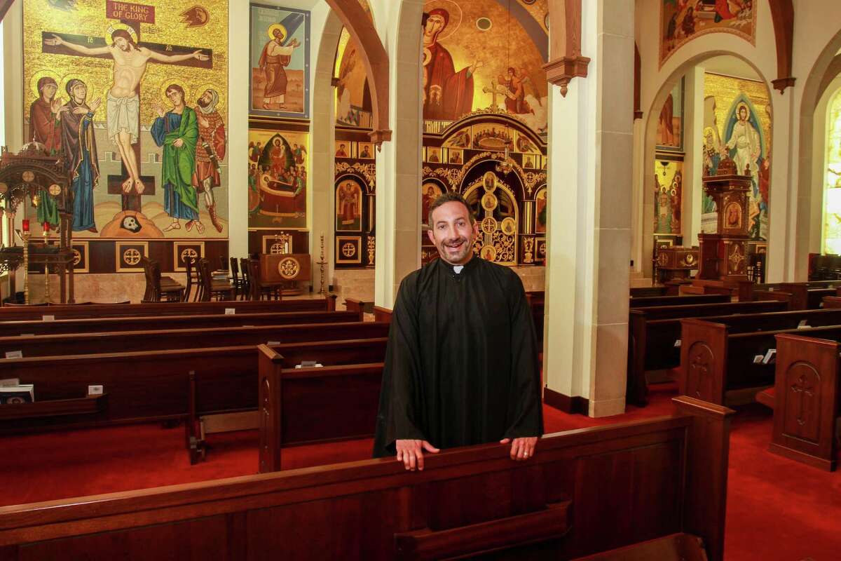 West U. orthodox church gets new mosaics by renowned British artist